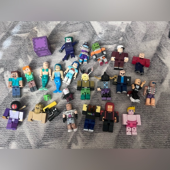 roblox | Toys | Roblox Figures Bundle | Poshmark